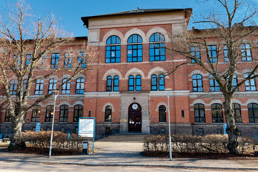 Halmstad | Internationella Engelska skolan - Solfilmsmontören